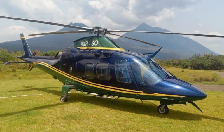 3 Days Flying Rwanda Gorilla Trekking Tour | Rwanda Luxury Tour.